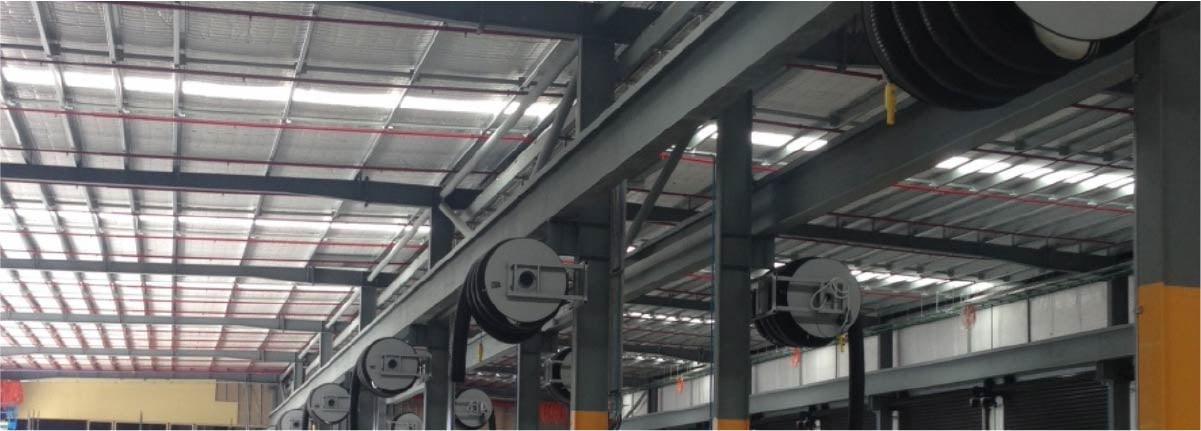 Workshop extraction system and safety in the workplace