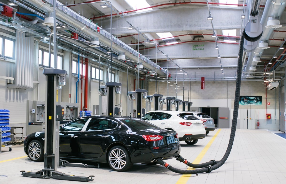 Workshop extraction systems: fixed or sliding? - Worky